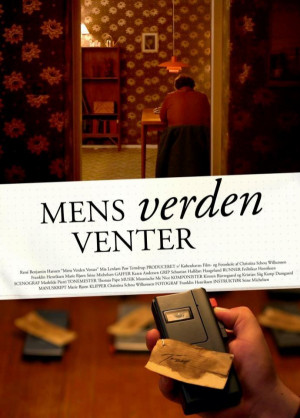 Mens verden venter (2012) movie posters